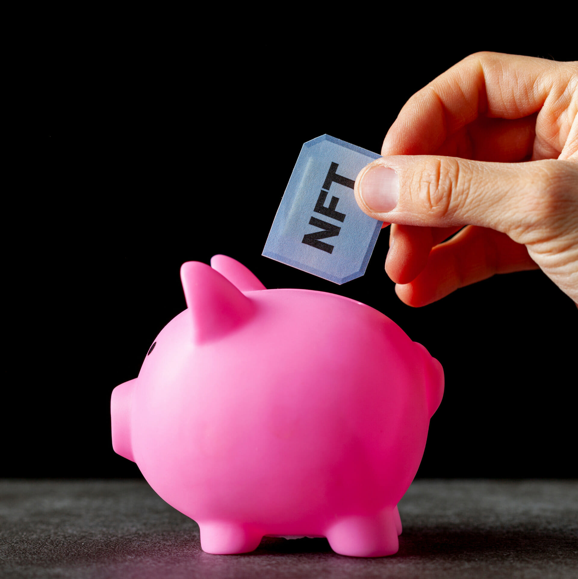 What Is an NFT? A Waste of Money or Clever Use of Cryptocurrency - FINSYNC