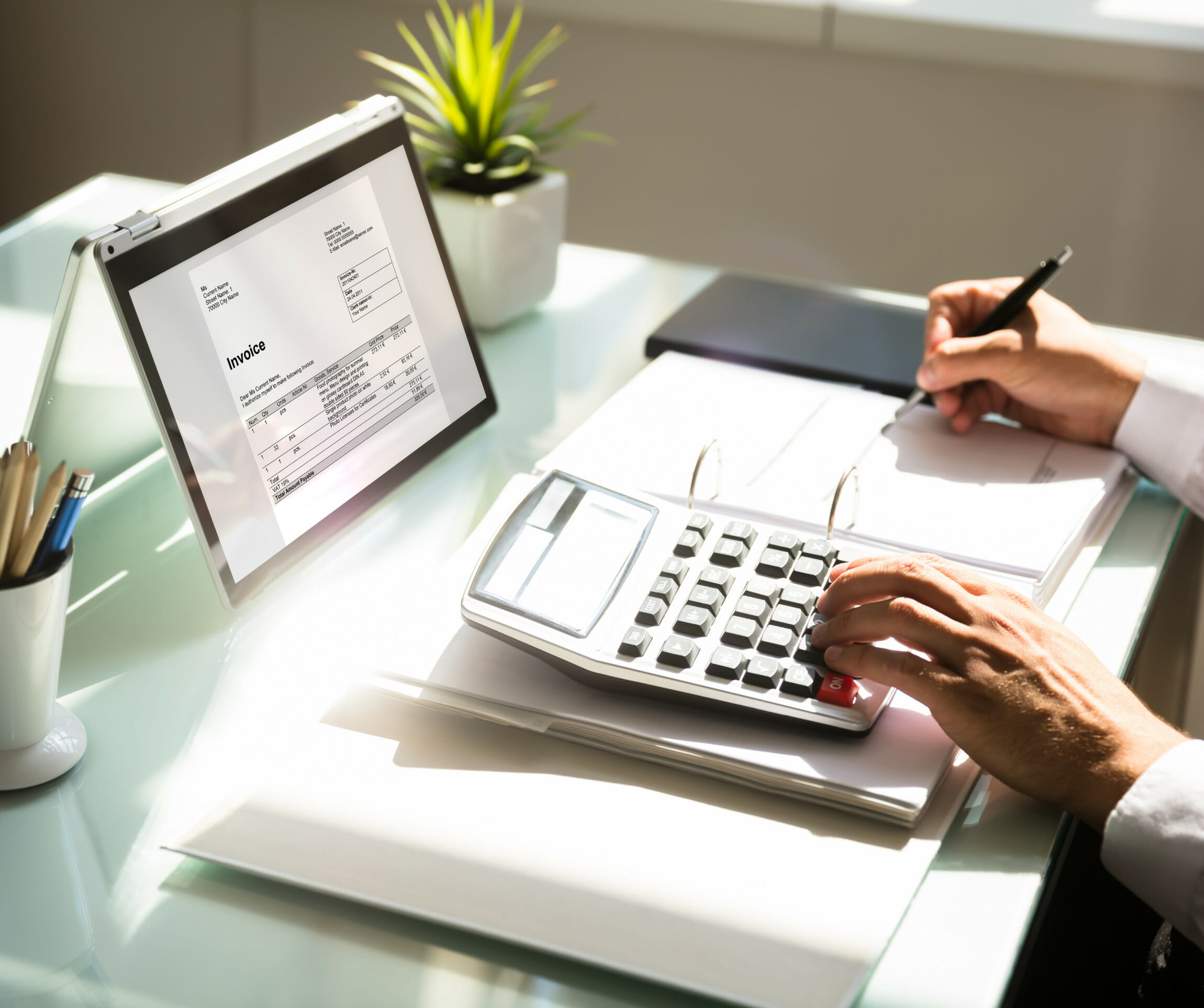 How to Create an Invoice and Reduce Processing Time for Your Business ...