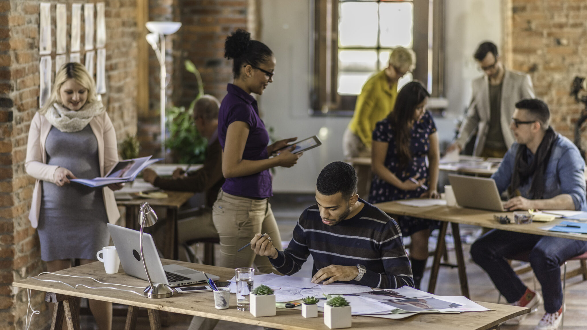 What Is Considered a Small Business? SMB vs. Enterprise Business ...
