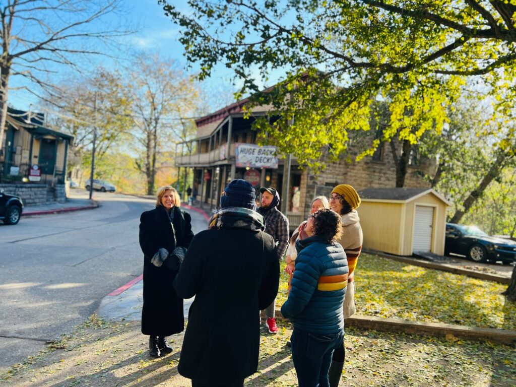 Main Street Eureka Springs - FINSYNC